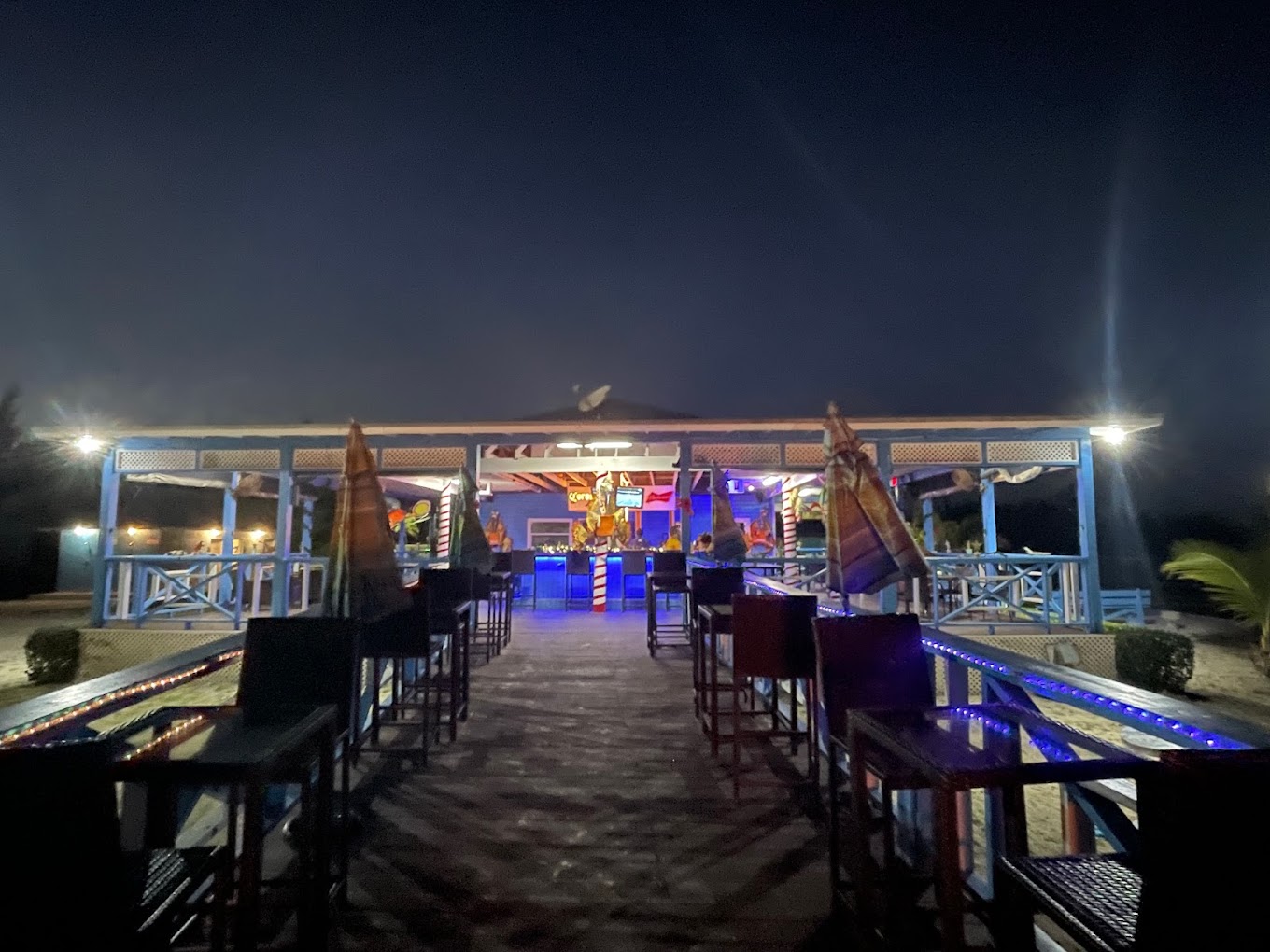 ALL-INCLUSIVE DRINKS & BEACH DAY PASS @ OCEAN VIBES CLUB ...